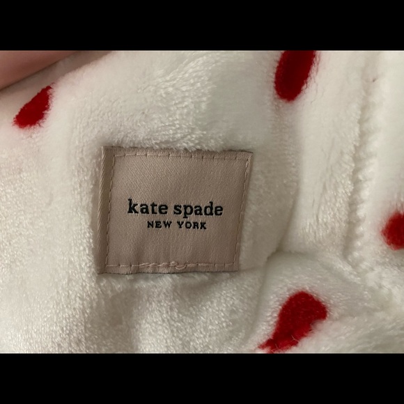kate spade | Bedding | Kate Spade New York Fleece Throw White With Red ...